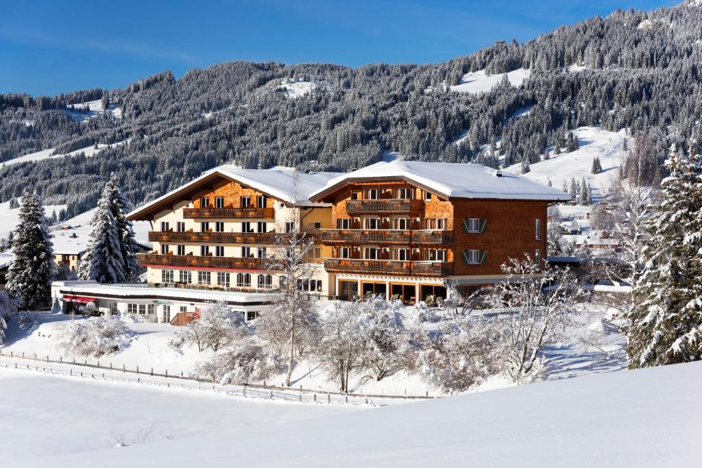 Hotel Hohenfels, Tannheim – Updated 2023 Prices