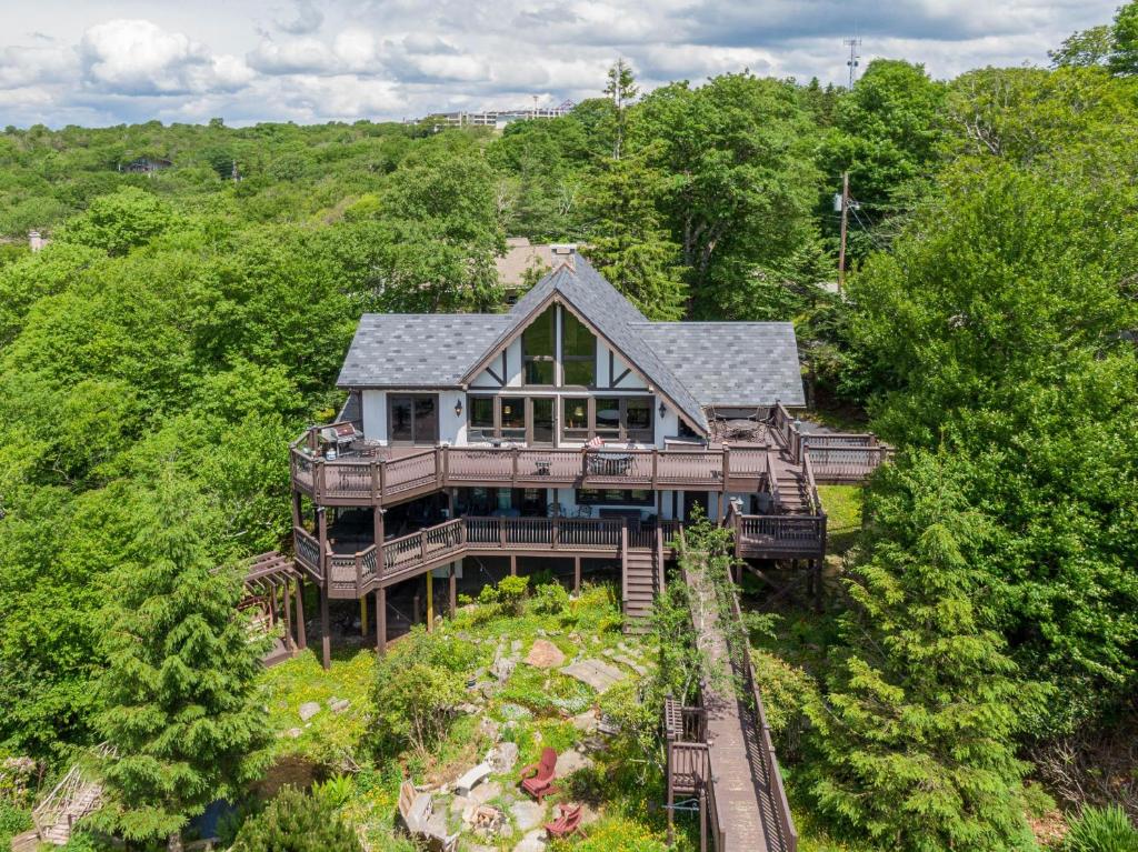 Halftime Haus, Beech Mountain (updated prices 2026)
