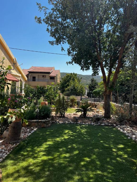 צימרים בצפון-Amores, Shezor (updated prices 2025)