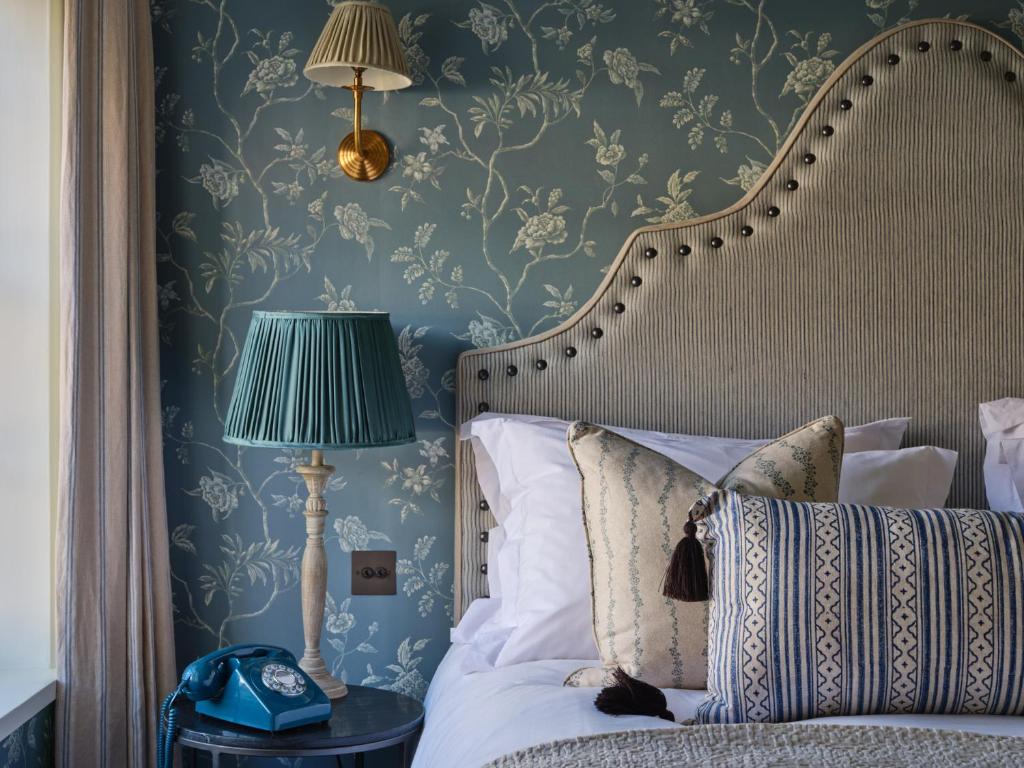 Stanwell House, Lymington (updated prices 2025)