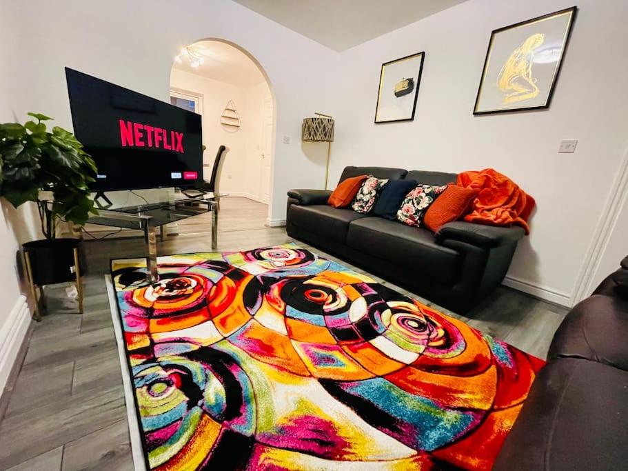 Plantsbrook Place - Luxury 4 bed House + Parking, Birmingham (updated ...