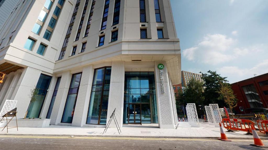 iQ Altus House Leeds, Leeds (updated prices 2025)