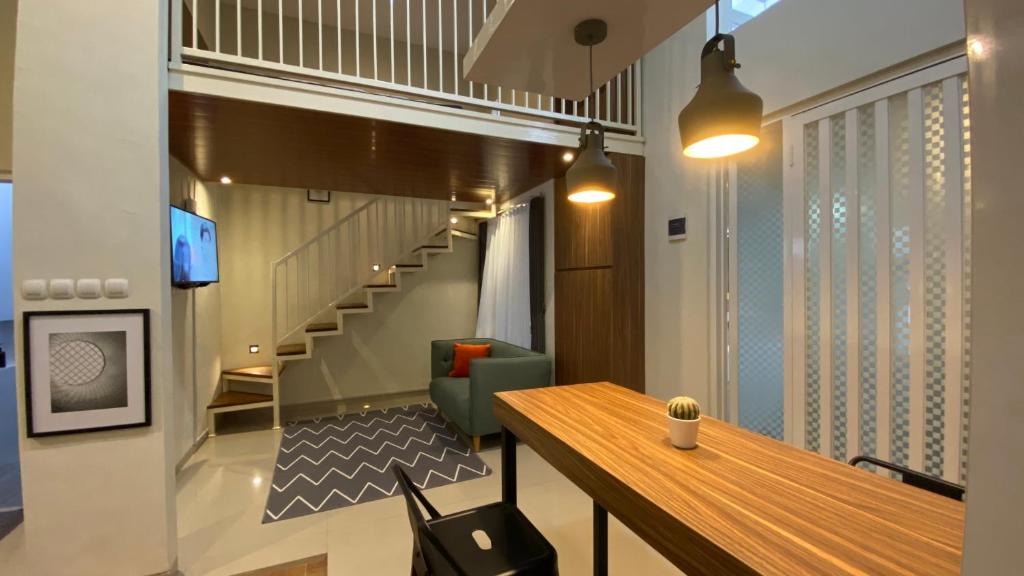 Nadika Homes Private Pool, Karangploso (updated prices 2025)
