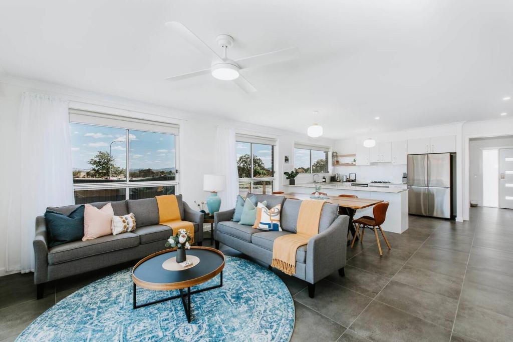 Helvetia - Modern Comfort meets Country Convenience, Mudgee (updated ...