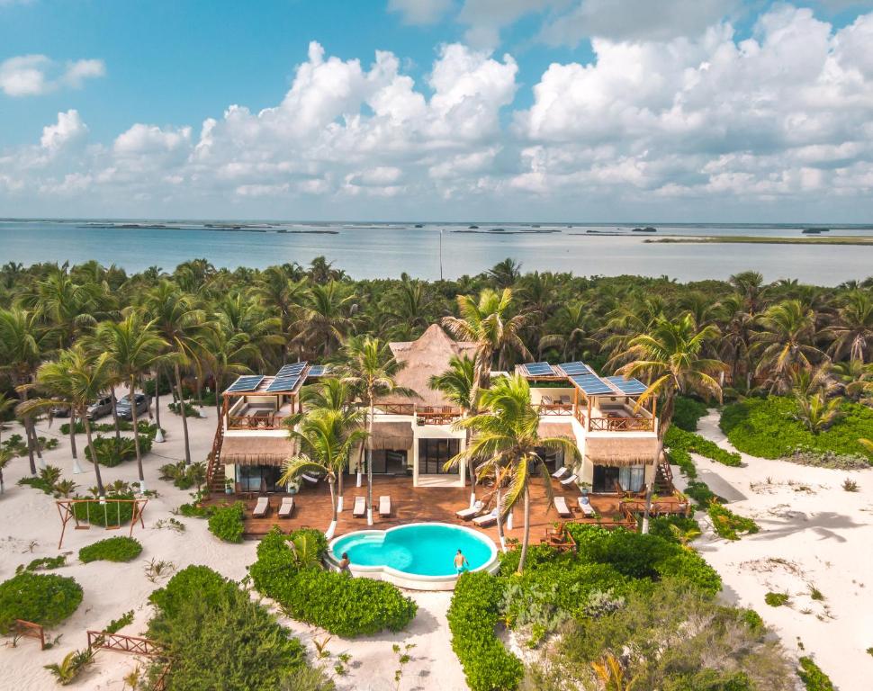 Beachfront Villa Playaäkun, Tulum (updated prices 2026)