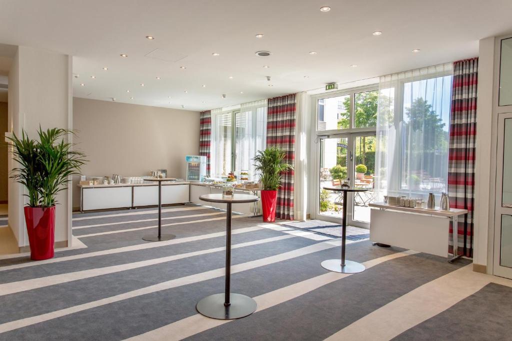 Holiday Inn Düsseldorf-Neuss by IHG, Neuss (updated prices 2025)