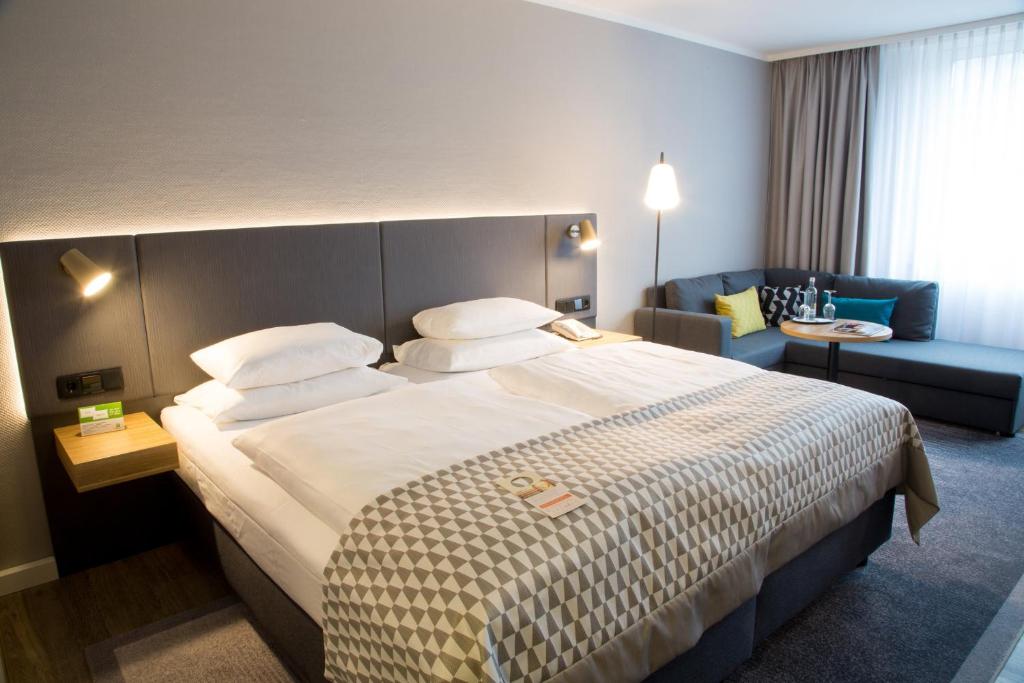 Holiday Inn Düsseldorf-Neuss by IHG, Neuss (updated prices 2025)