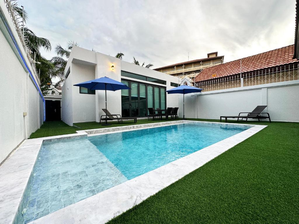 Luxurious View Talay Villa by ThaiminatorPattaya, Pantai Jomtien, Thailand - Booking.com