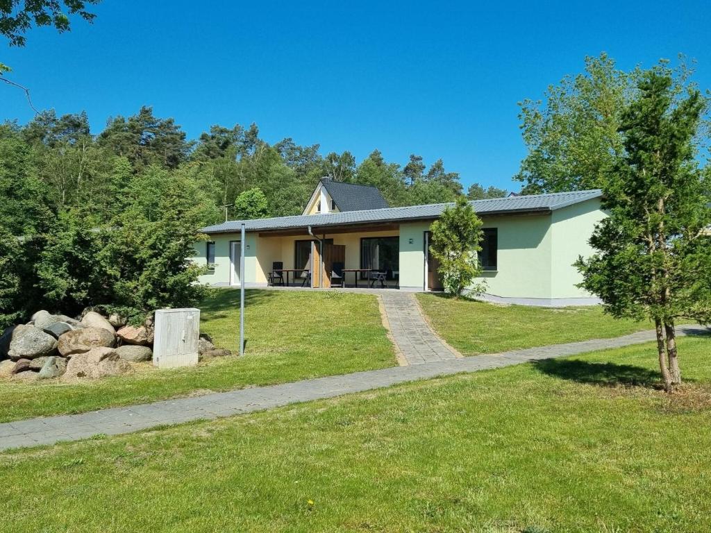 Terraced house in the nature and holiday park on the Groß Labenzer See ...