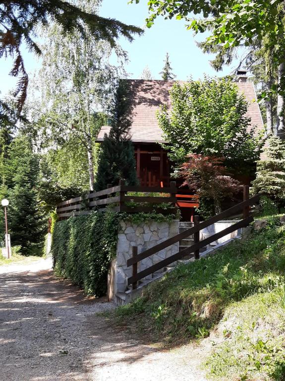 Zlatarsko Miriste, Nova Varoš (aktualisierte Preise für 2025)