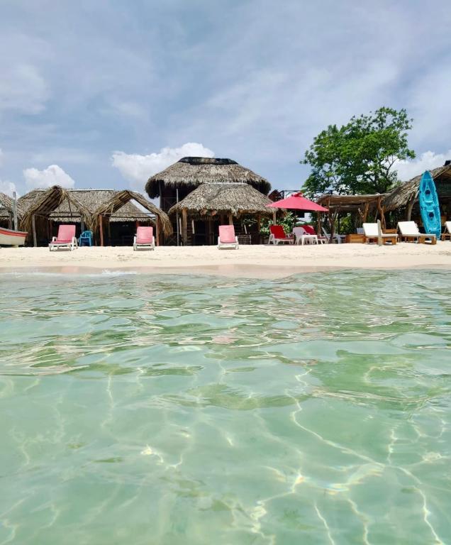 C1-R HABITACION TIPO CABAÑA EN ISLA DE BARU, Barú (updated prices 2024)