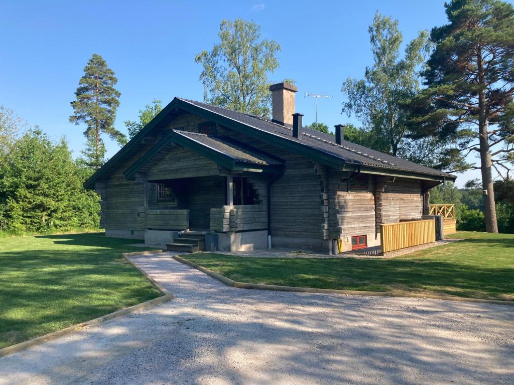 Timmerstuga, Broby (updated prices 2025)