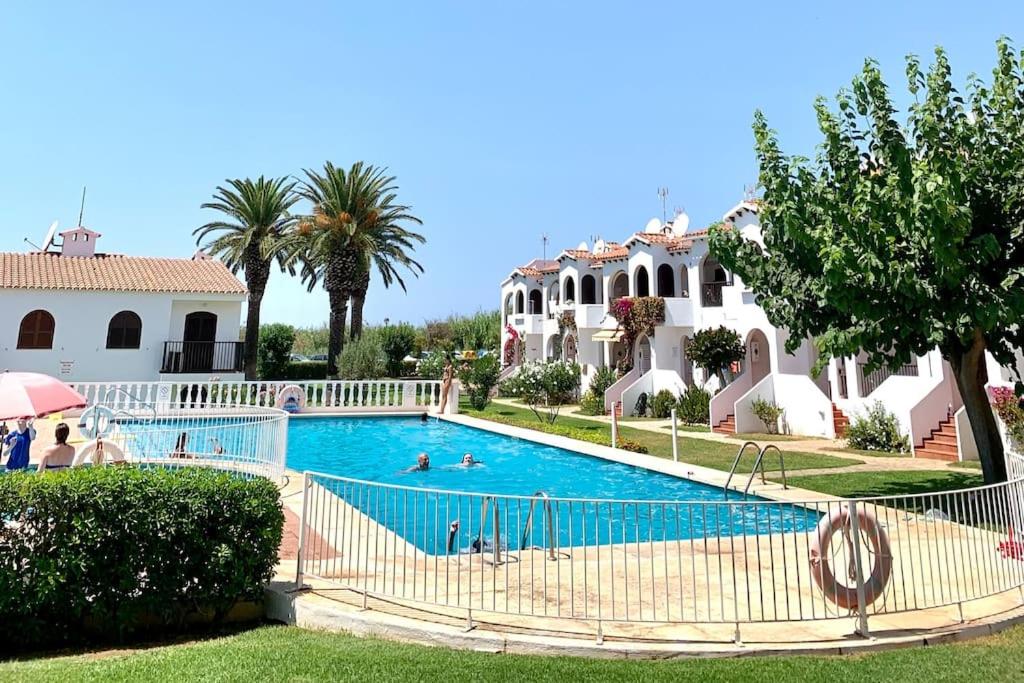 Apartamento Primera Linea de Playa Son Bou (Spagna Son Bou) - Booking.com