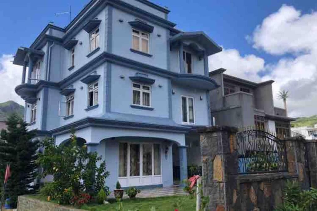 Cheerful 4 Bedroom Villa Near To The Center, Beach And Mountain - Port-Louis