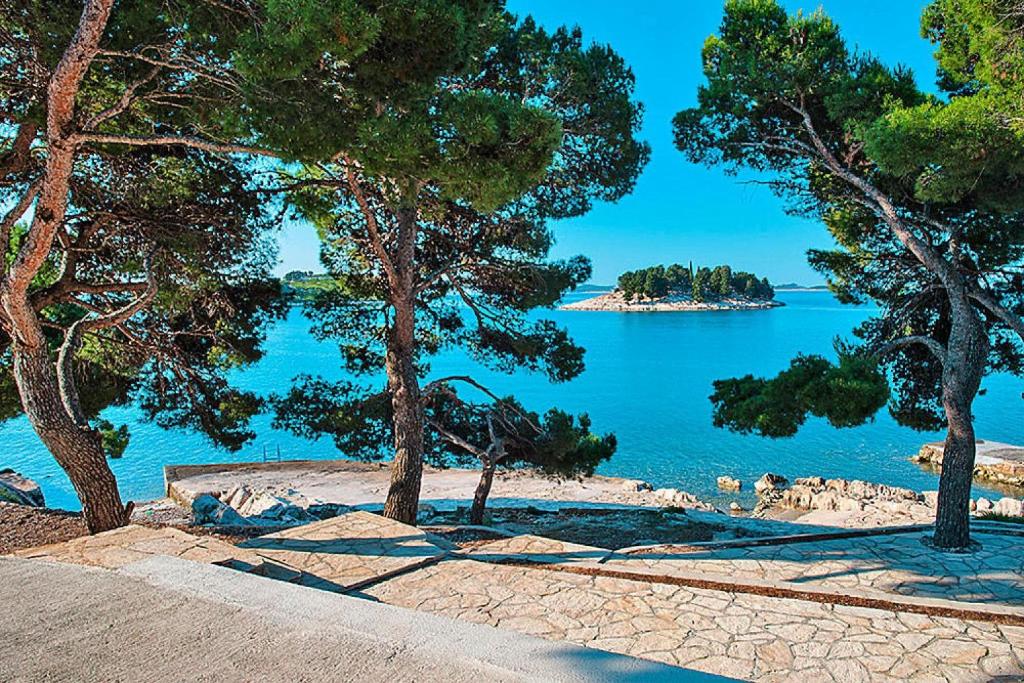 Mobile homes Camping Kozarica in Pakostane, Pakoštane (updated prices 2025)