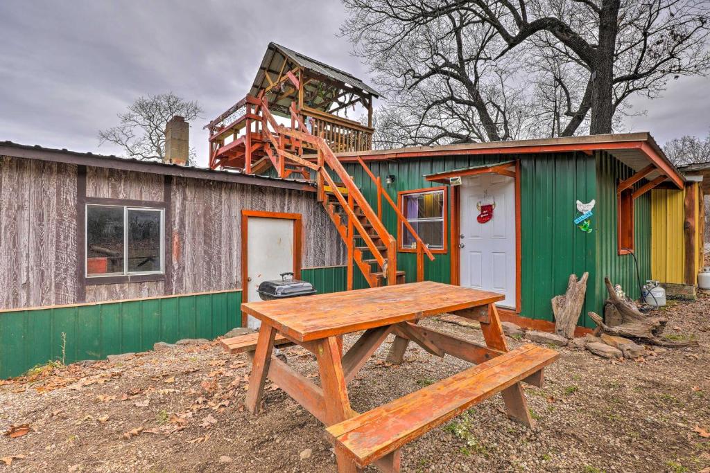 Serene Green Forest Hideaway with Spacious Yard, Green Forest (updated ...