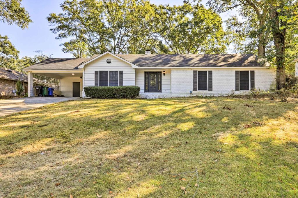 Cozy Getaway Less Than 2 Mi to Columbus State!, Columbus (updated ...