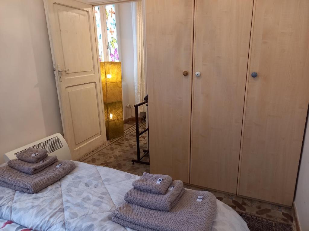AL CONVENTO | Holiday Home in Scanno, Italy
