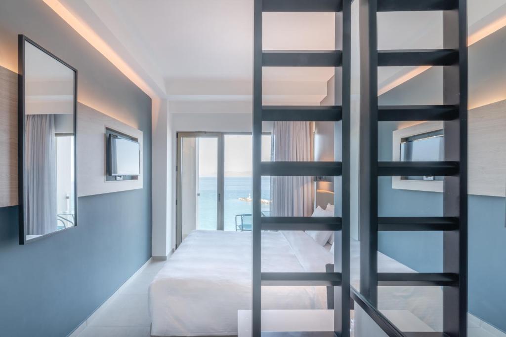 Hotel Avra by Smile hotels - Free Airport Shuttle, Rafina (updated ...