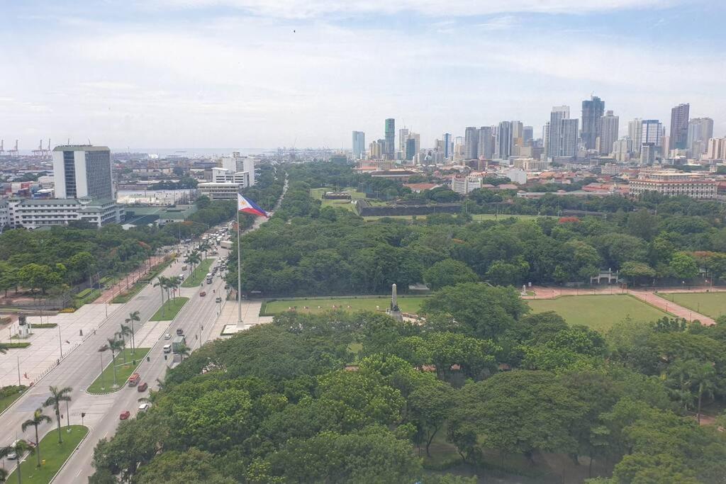 Eton Baypark Manila Studio Unit By Tripleview Condominium, Manila ...