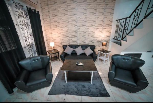 Axon Cozy Modern House Near Walking Street, Angeles (updated prices 2025)