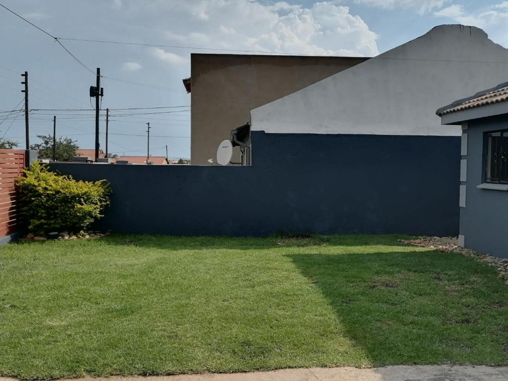 Serenity Guest House, Soweto (updated prices 2025)