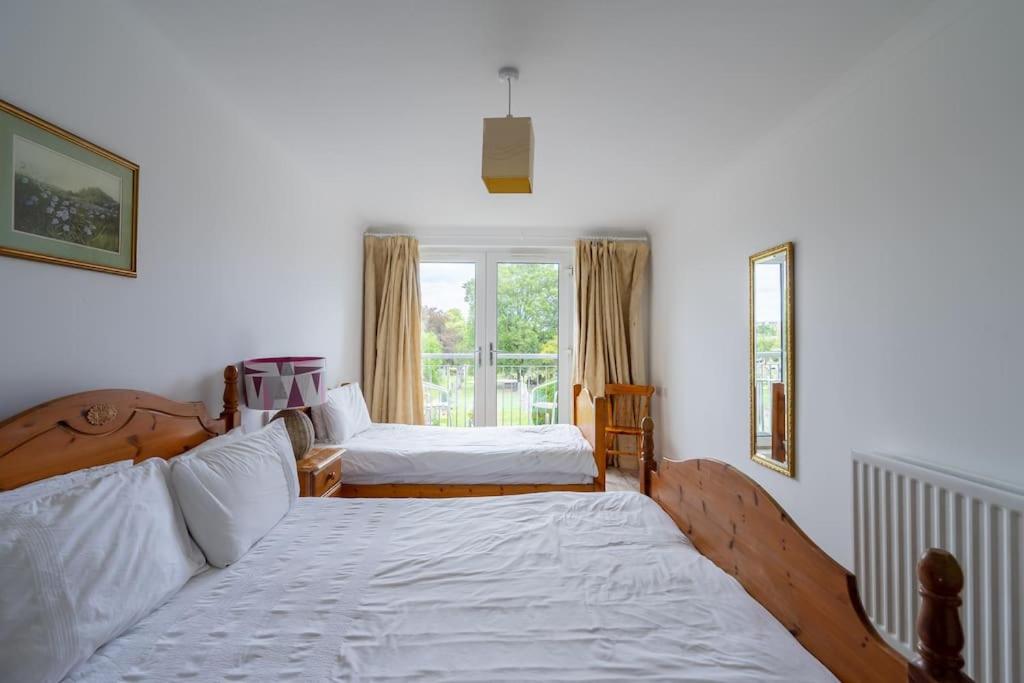 Pilrig flat: a lovely 5-bed apartment with a lift, Édimbourg – Tarifs 2023