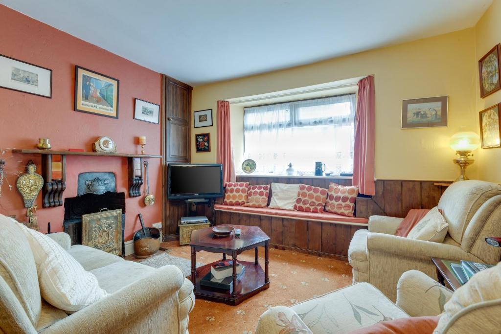 Charming Historical Cottage in Scarborough, Scarborough (updated prices ...