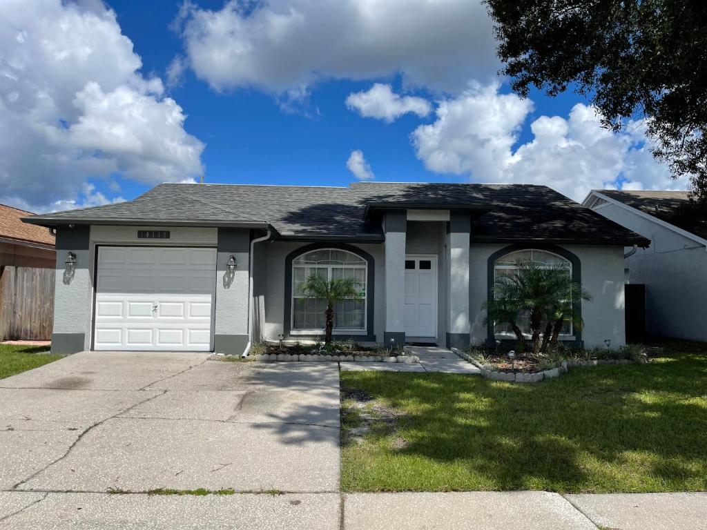 Cozy 3 bedroom home close to everything in Tampa!, Tampa (updated ...