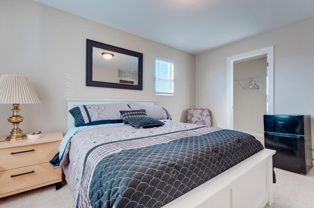 Private Room - Homestay | Homestay in Aurora, United States