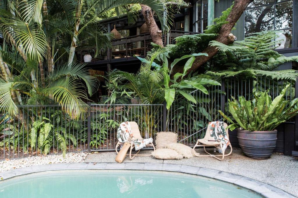 Dukes Beach House, Sunshine Beach (updated prices 2026)