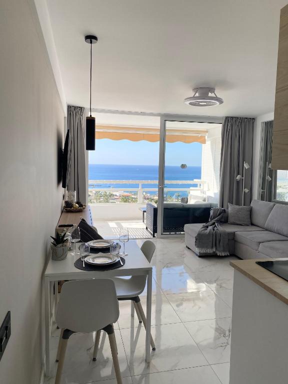 Sea view terrace in Las Americas, Playa Fañabe (updated prices 2026)