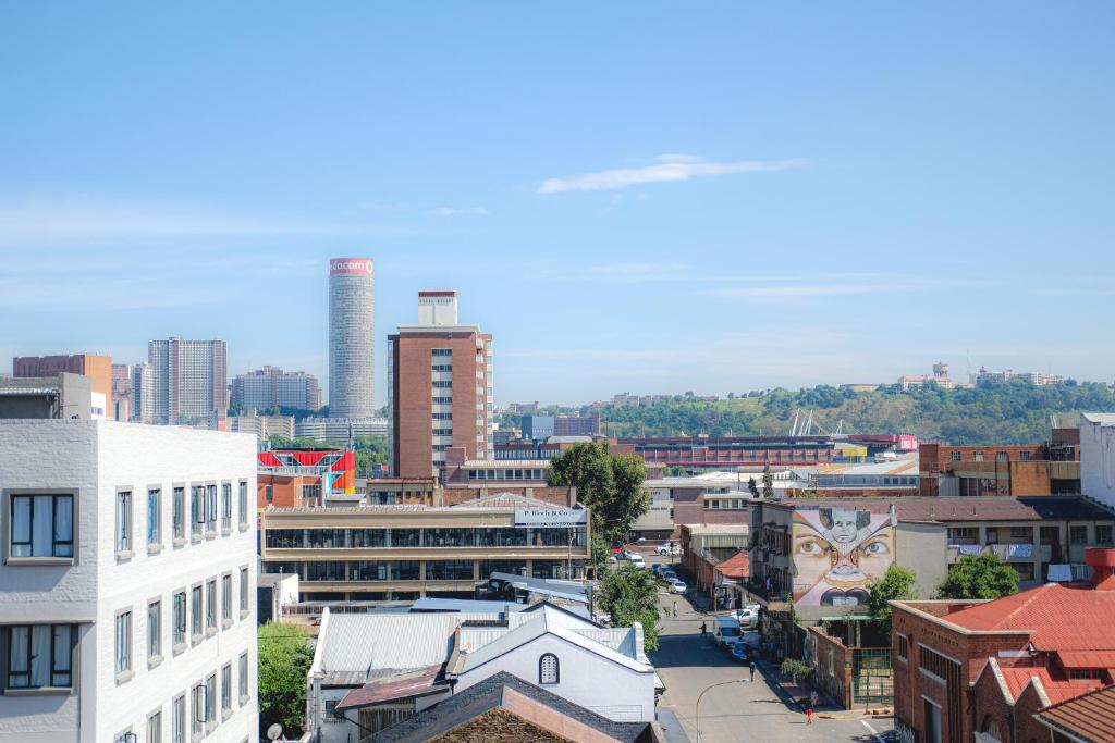 The Artful Cityscape Loft - Serenity In The City, Johannesburg ...