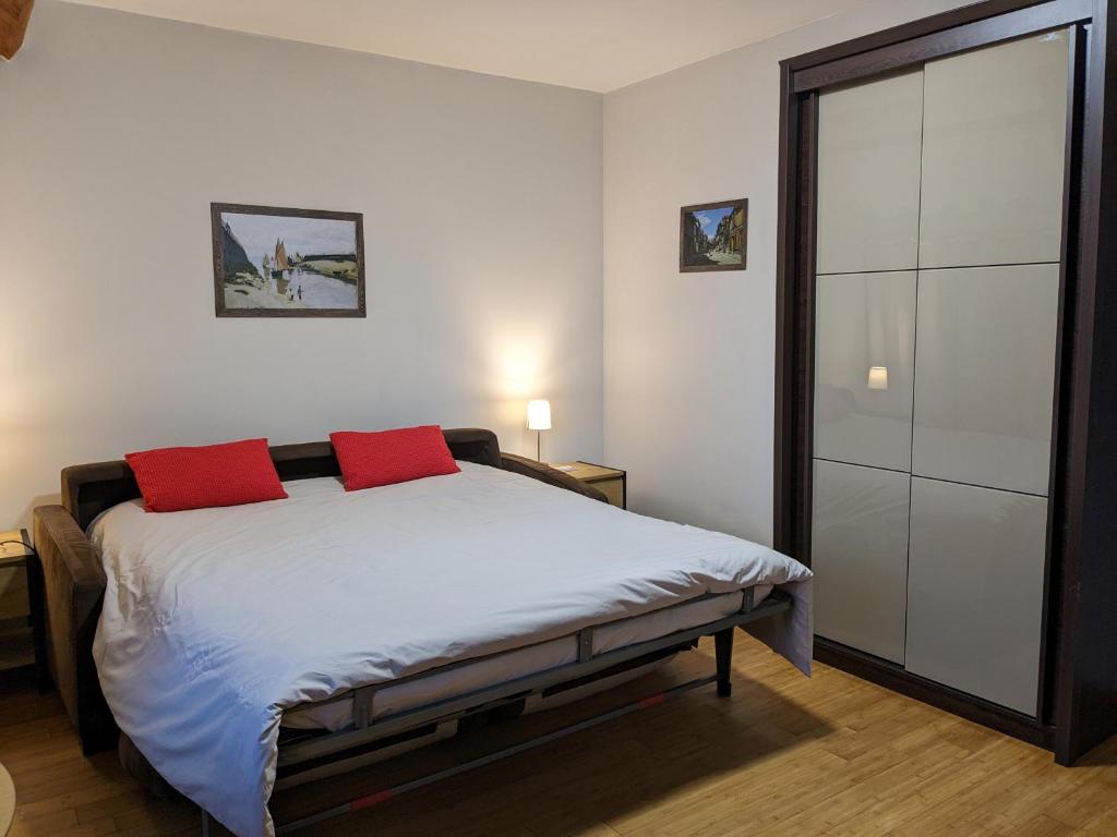 Le Louis Dort - Côte de Grâce, Équemauville – Updated 2023 Prices