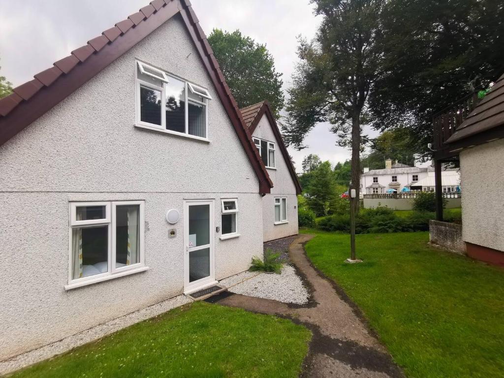 Valley Lodge 16 - Lilly's Pad, Callington (updated prices 2025)