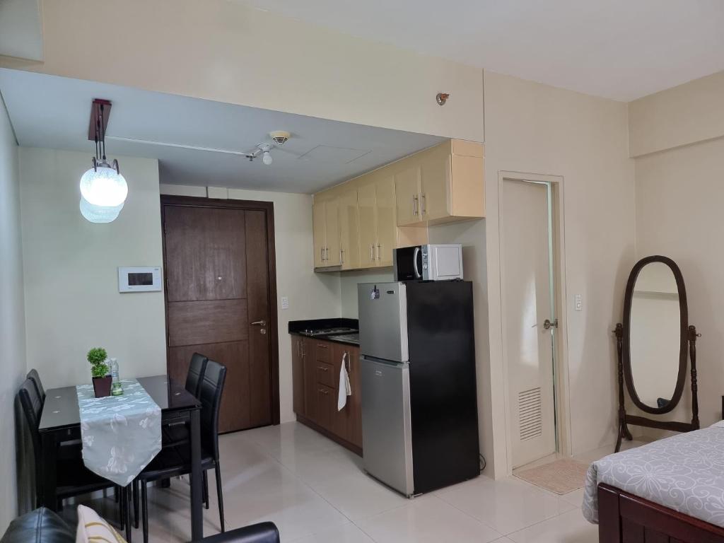 One Palm Tree Villas Condo Across NAIA Terminal 3, Manila – Updated ...