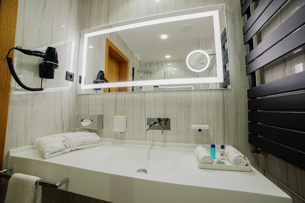 Royal Sahel, Birmandreis (updated prices 2025)