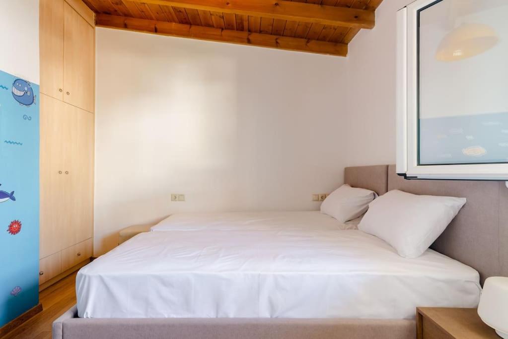 Sea Aura Crete, family seaside house in Agia Pelagia, Agia Pelagia ...