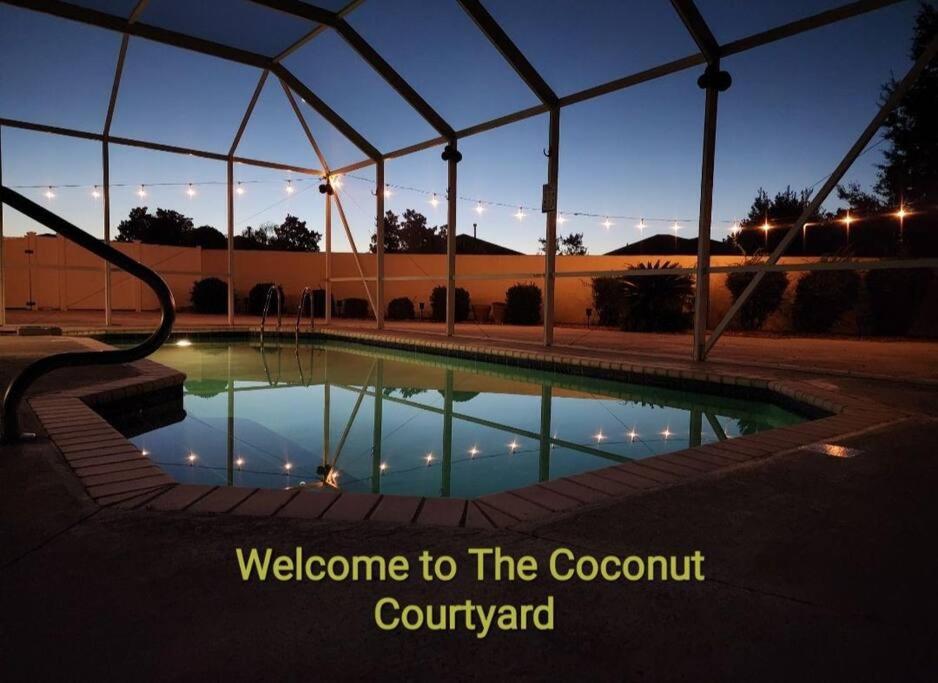 The Coconut Courtyard Private Pool, Themed, Modern - The Villages, FL