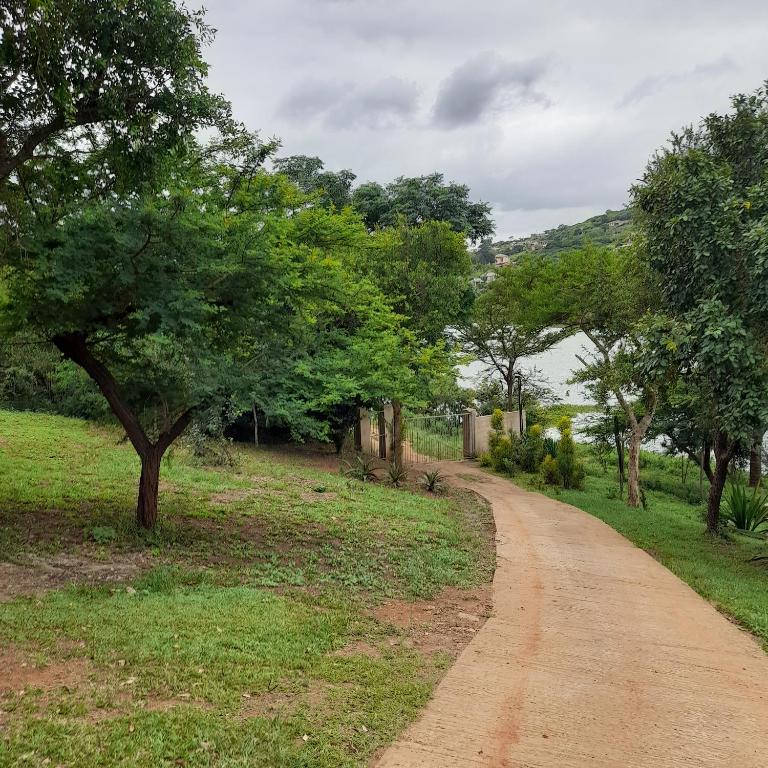 Entendeni Lodge SelfCatering, Inanda (updated prices 2025)