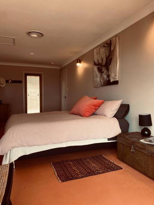 Burraburoo Retreat. Escape & Explore - Gulgong