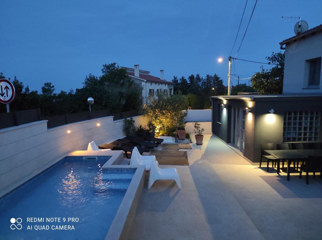 HOUSE ZOYA, Ližnjan (updated prices 2026)