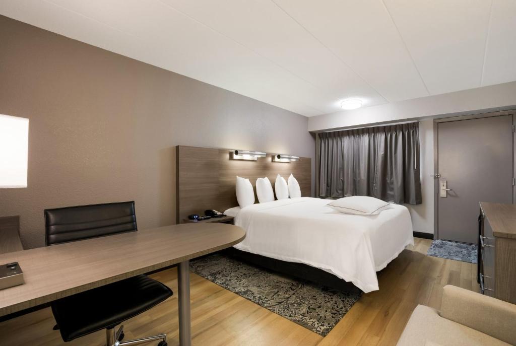 Red Roof Inn PLUS+ Chicago - Naperville, Naperville (updated prices 2025)