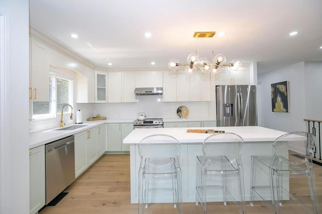 Modern Cozy Newly Upgraded Home, Mississauga (aktualisierte Preise für 2024)