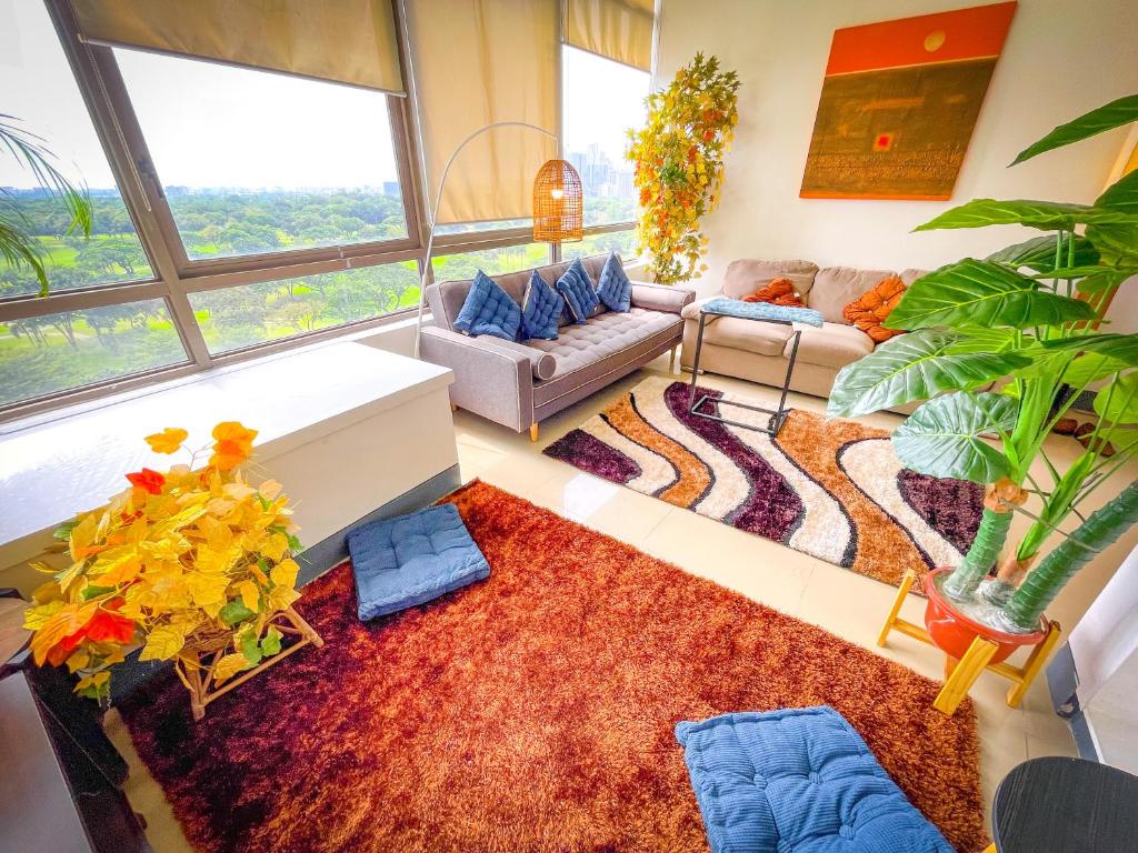 Spacious Loft in BGC with Golf and Sunset View, Manila (updated prices ...