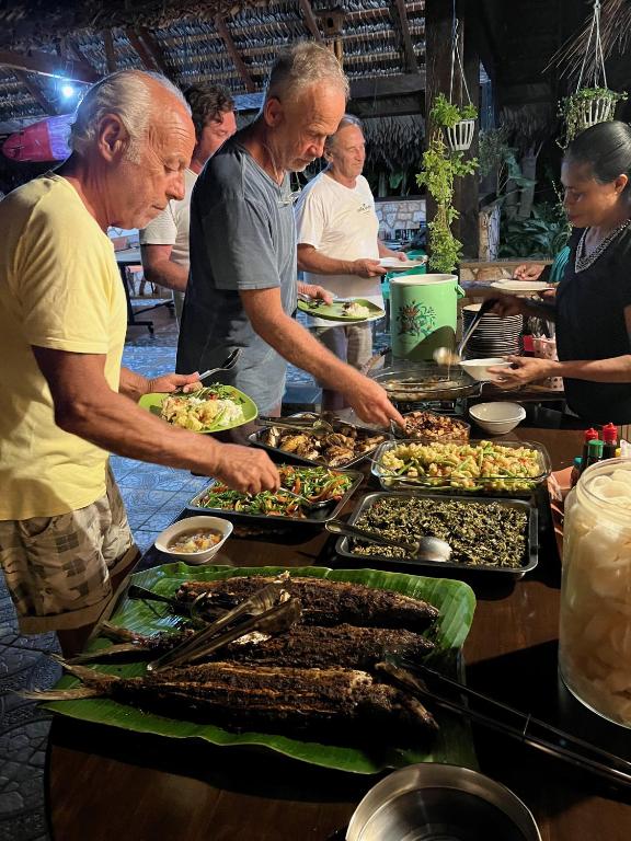 Lualemba Bungalow Resort, Nembrala (updated prices 2025)