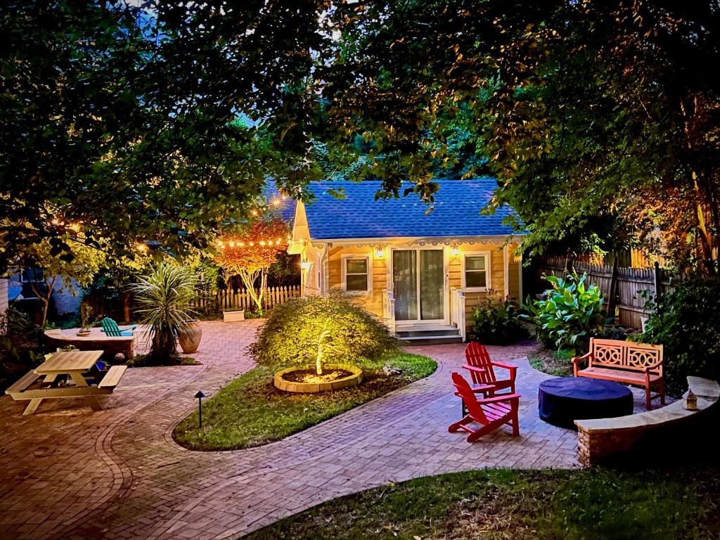 The Cozy Yellow Cottage in Dilworth, Charlotte (updated prices 2026)
