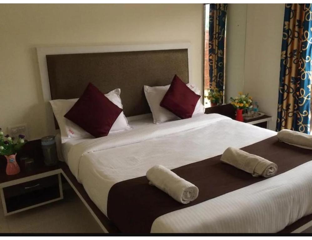 Hotel Maple Inn, Patna | Homestay in Patna, India