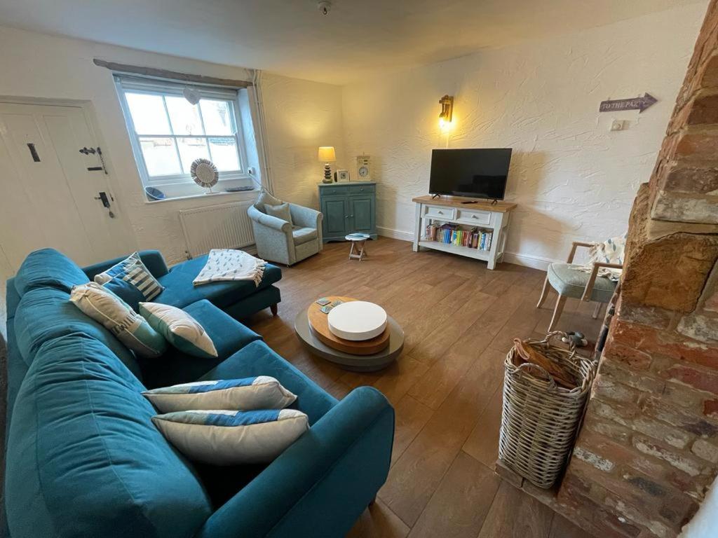 Pinnacle Cottage grade II listed home at the coast, Heacham – Updated ...