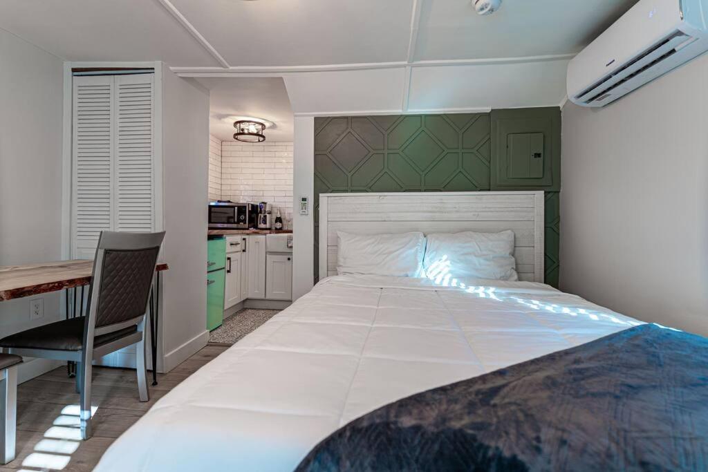 Cozy Cabin in a rural setting (#10) In Temple, NH - SuiteTrails